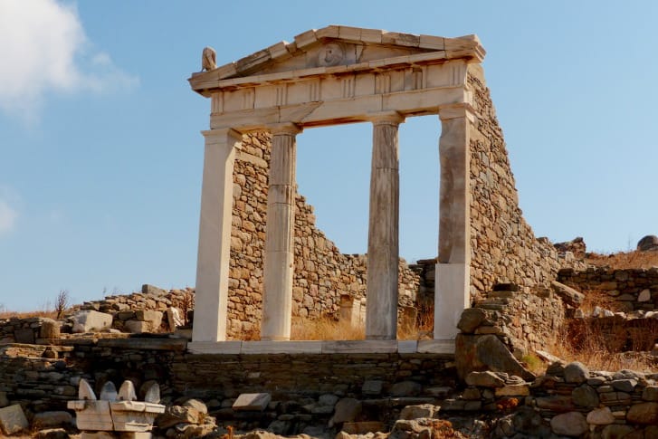 Past Meets Present in Delos