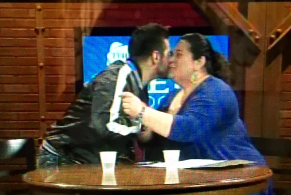 Singer George Tsalikis is interviewed by Eleni Vidalis.