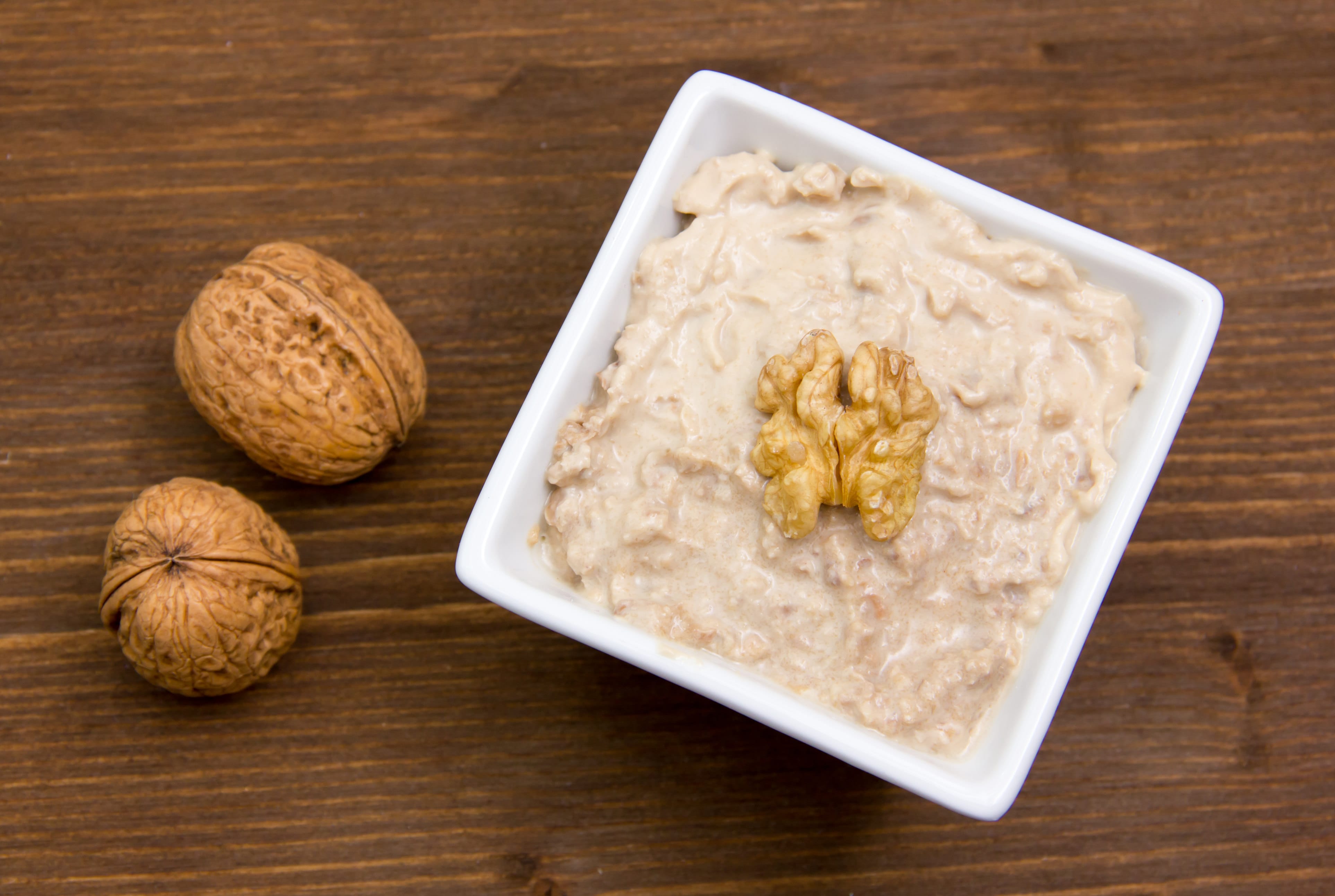 Recipe for Greek Style Walnut Sauce